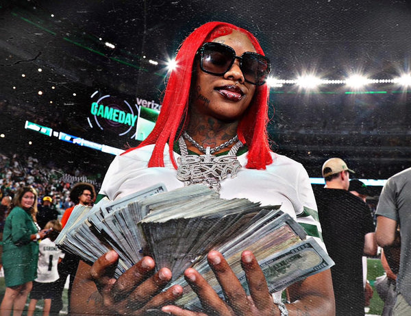 Sexyy Red Shows Off Her Custom 'Thugged-Out' Princess Peach Chain - Pres